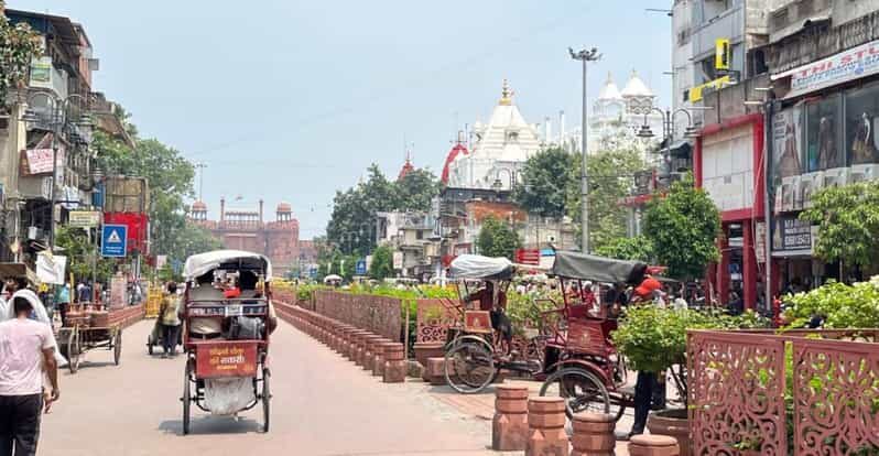 Delhi: Old Delhi City Tour with Tuk-Tuk Ride & Street Food - What Makes This Tour Special?