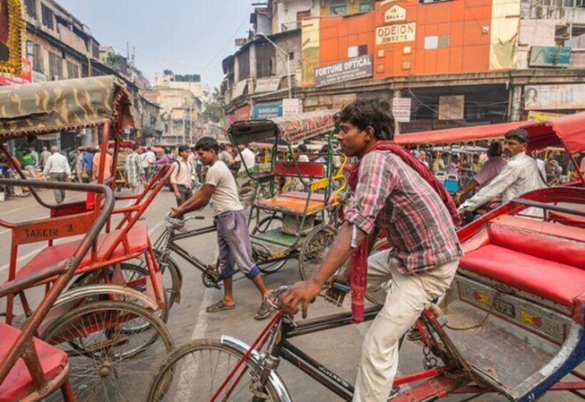 Delhi: Old Delhi Highlighs Tuk Tuk Tour With Guide - A Deep Dive Into the Experience