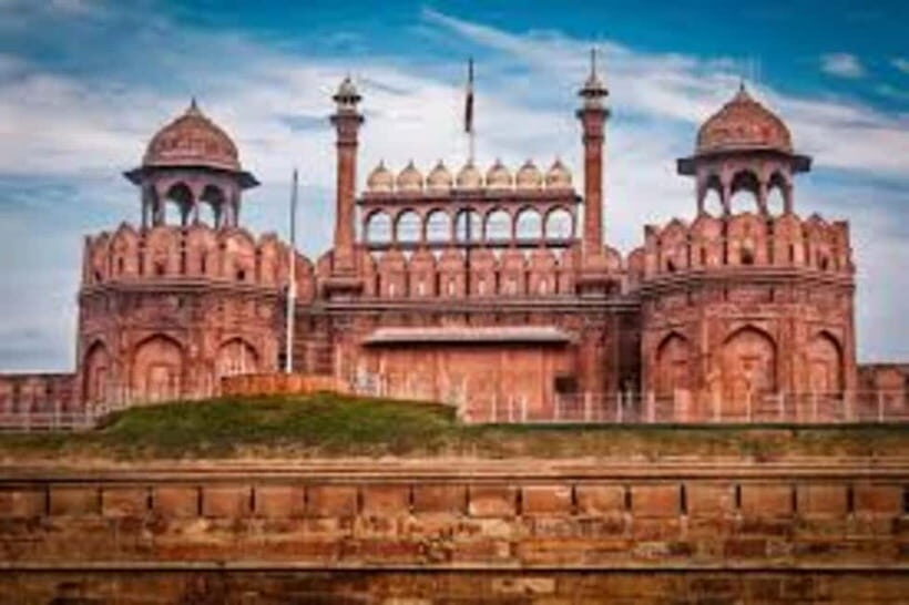 Delhi: Old Delhi Tuk-Tuk Tour with Snacks and Drinks - The Sum Up