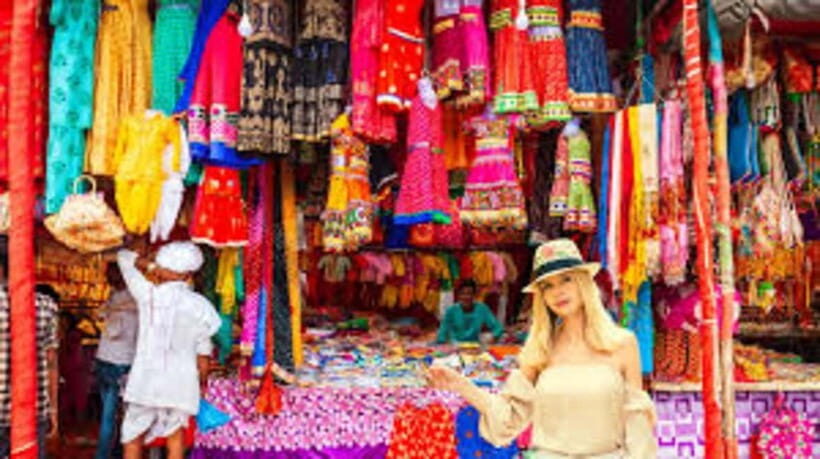 Delhi: Private Half-Day Guided Shopping Tour with Transfer - Key Points