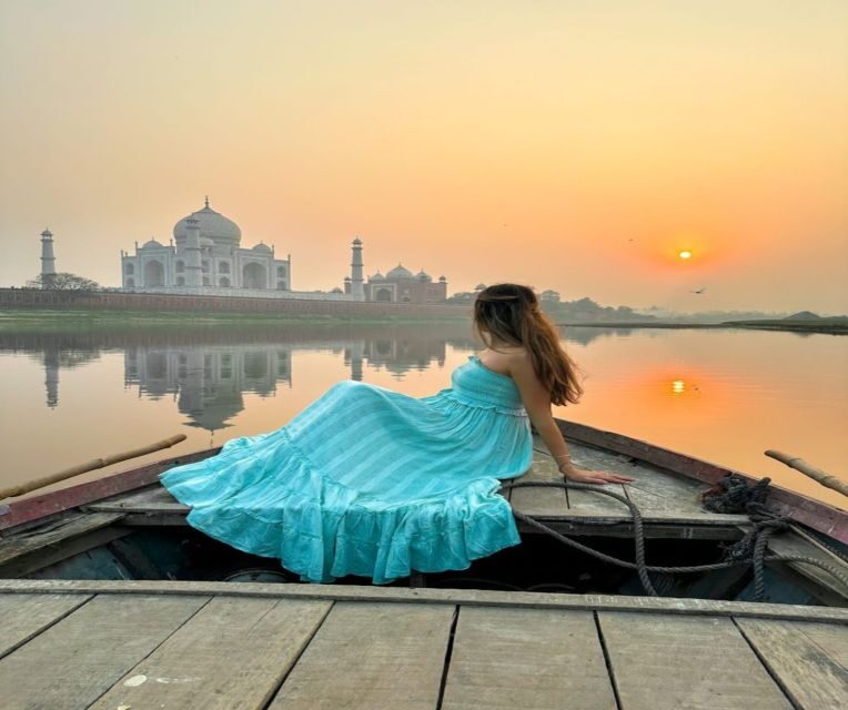 Delhi: Private Taj Mahal & Agra Day Trip With Transfers. - Exploring Agra Fort