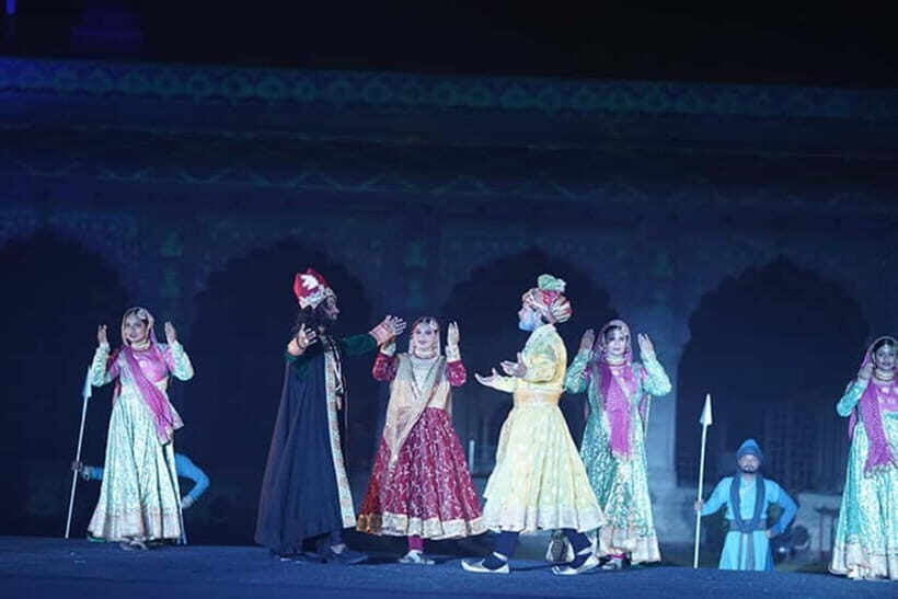 Delhi: Red Fort 2 Hour Light & Sound Show with Private Guide - FAQ