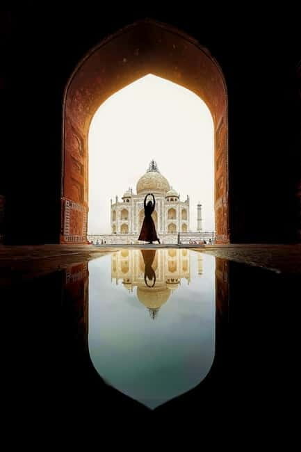 Delhi: Same Day Taj Mahal & Agra Fort Tour from Delhi by Car - Arriving in Agra: Meet Your Guide and Head to the Taj Mahal