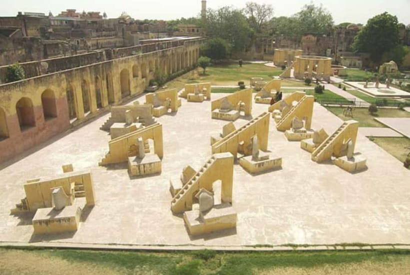 Delhi: Sameday Jaipur city Tour by car - Authenticity and Comfort