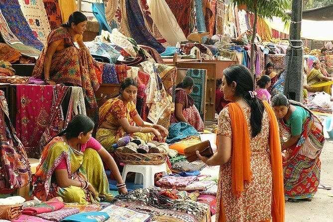 Delhi Shopping Tour with Private Guide & Transfers - A Deep Dive into the Delhi Shopping Tour
