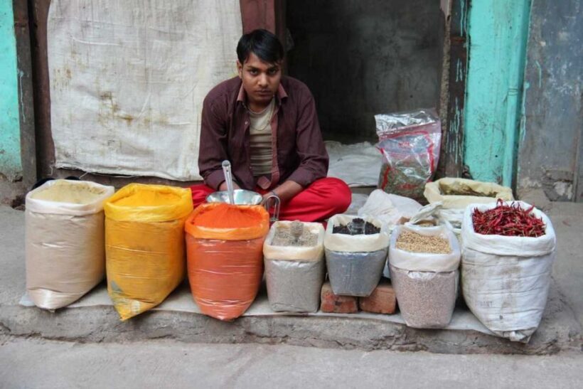 Delhi: Street Food Walking Tour of Old Delhi with Tastings - The Sum Up