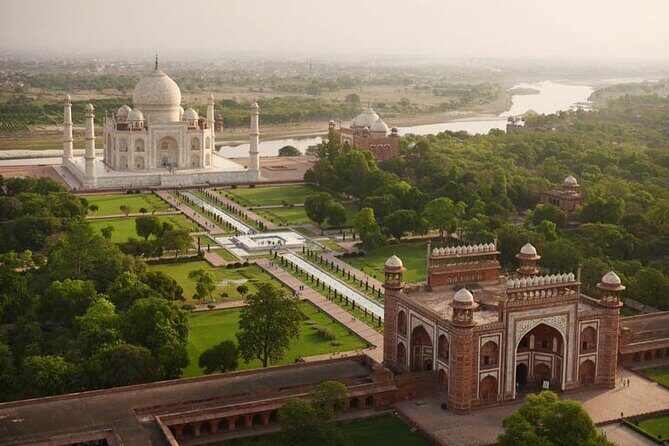 Delhi to Agra drop only (one way cab) - Key Points
