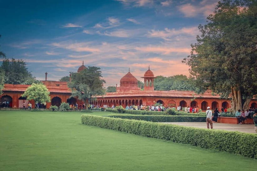 Delhi: UNESCO World Heritage Walking Tour of Red Fort - Authentic, In-Depth Experience