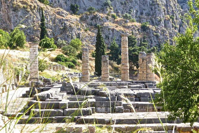 Delphi and Hosios Loukas Monastery Full Day Private Tour - Comfort and Accessibility
