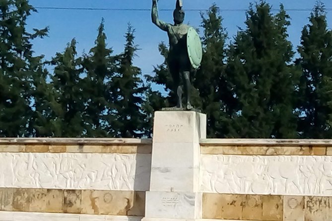 Delphi and Meteora Private Day Trip From Athens Including Dinner - Savoring the Greek Dinner Experience