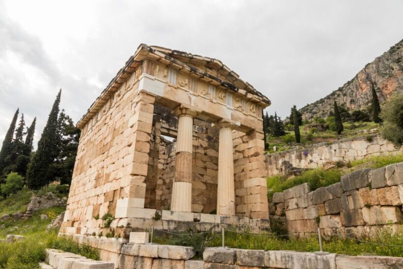 Delphi: Archaeological Site & Museum Ticket with Audio Tour - What This Tour Offers in Detail