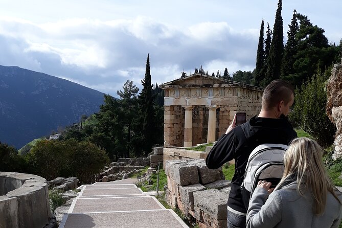 Delphi & Corycian oracle Leonidas & 300 Battlefield private tour - Who Should Consider This Tour?