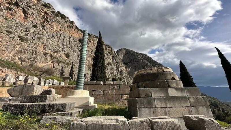Delphi Navel Of Earth Hosios Loukas Full Day Private Tour - The Sum Up