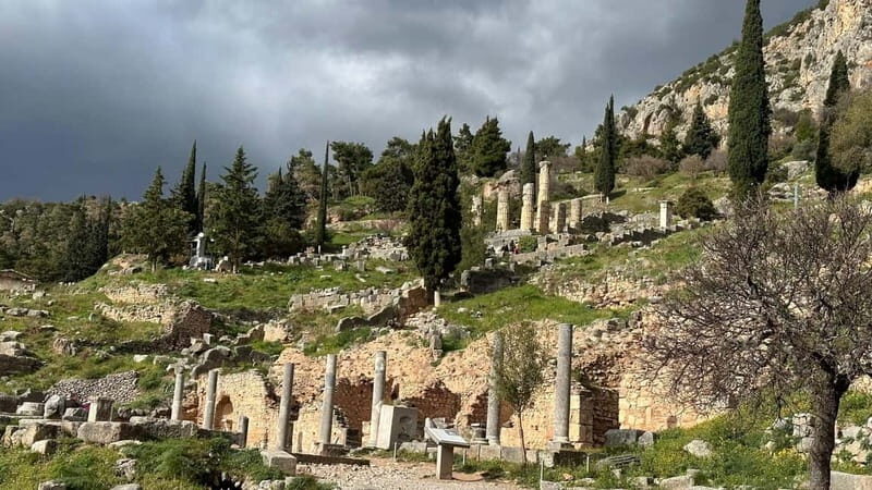 Delphi Navel Of Earth Hosios Loukas Full Day Private Tour - FAQ