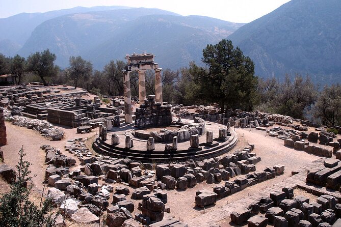 Delphi Skip-The-Line Private Tour With Licensed Guide & Admission - Cancellation and Booking Policies