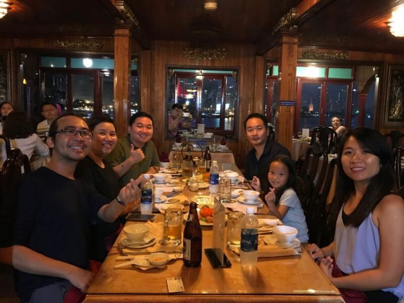 Deluxe Dining Cruise by DeluxeGroupTours - Logistics and Practicalities