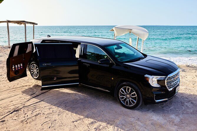 Deluxe GMC Limousine from CUN Airport to Playa Mujeres - Introduction