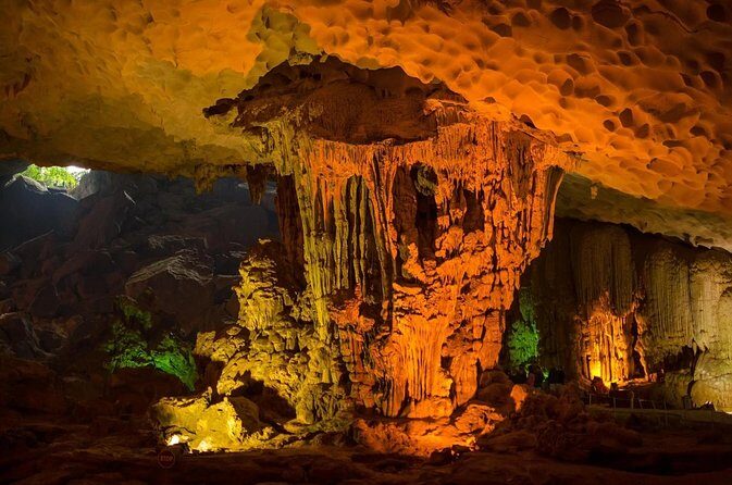 Deluxe Halong Bay Day Cruise Small Group with Better Care - Key Points