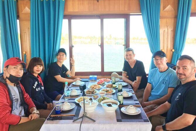 Deluxe Halong Bay Day Cruise Small Group with Better Care - Who Should Consider This Tour?