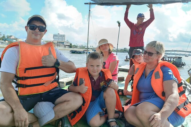 Deluxe Mekong Delta Tour to Floating Market 2 Days 1 Night Trip - Exploring the Deluxe Mekong Delta Tour to Floating Market: An Honest Review