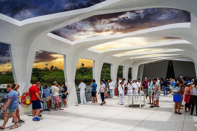 Deluxe Pearl Harbor, Arizona Memorial, and Visitor Center Tour - What to Expect on the Tour