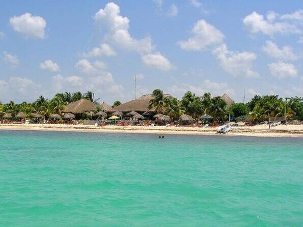 Deluxe Private Boats - 27 ft Sea Ray - Introduction: An Authentic Day on the Water in Cozumel