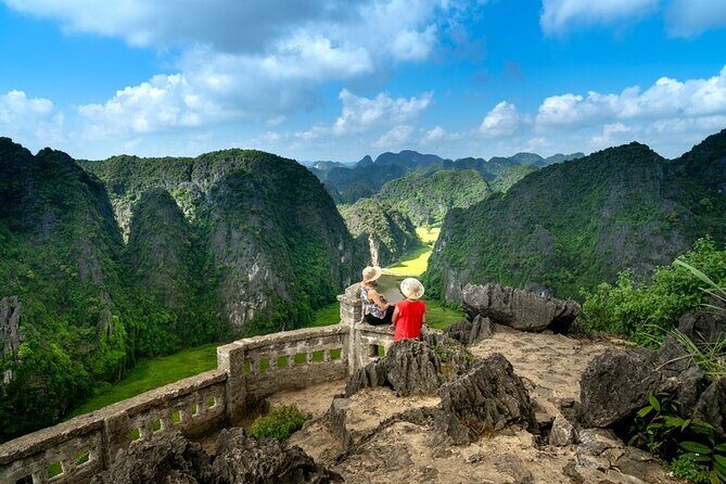 Deluxe & Small Group Hoa Lu Tam Coc Mua Cave Full Day Tour - Limousine Transfer - FAQ