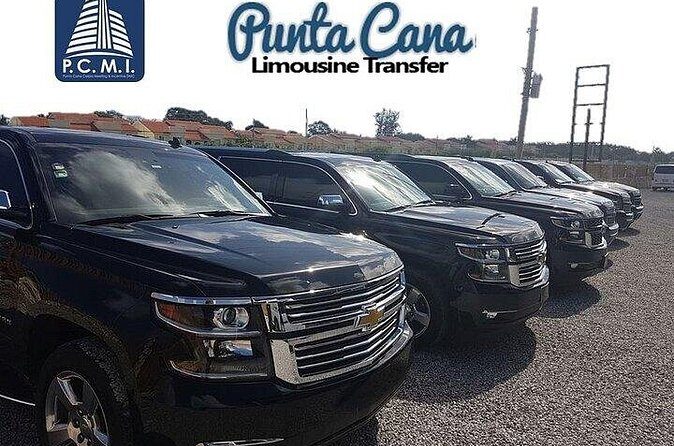 Deluxe SUV Private Round Trip Airport Transfer Uvero Alto Hotels 1-5 Passenger - The Experience in Detail