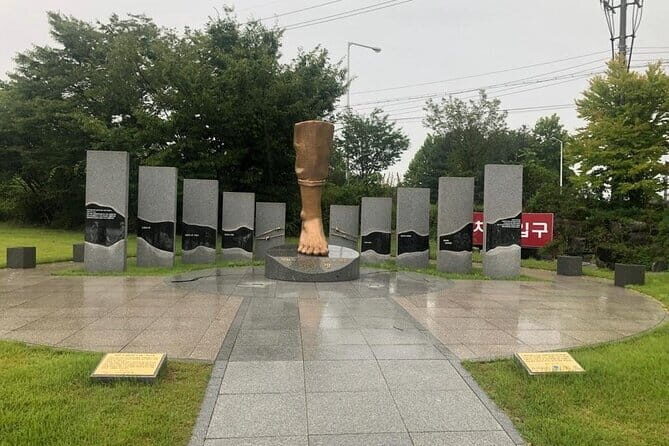 Demilitarized Zone (DMZ) Tour from Seoul - An In-Depth Look at the DMZ Tour from Seoul