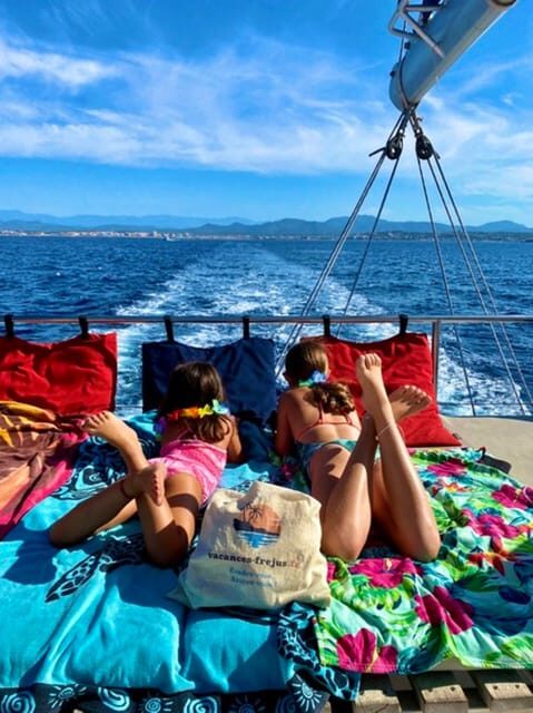 Denia: Cova Tallada Catamaran Tour and Swimming Stop - FAQ