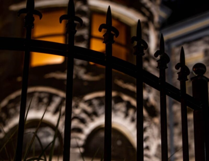 Denver: Spirits & Spirits Haunted Pub Crawl - Denver: Spirits & Spirits Haunted Pub Crawl — A Darkly Entertaining Night Out