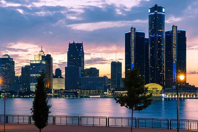 Departure Private Transfer: Detroit to Detroit Airport DTW in Business Car - FAQ