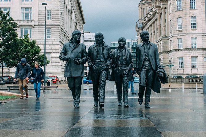 Departure Private Transfer: Liverpool to Manchester Airport MAN in Business Car - FAQ