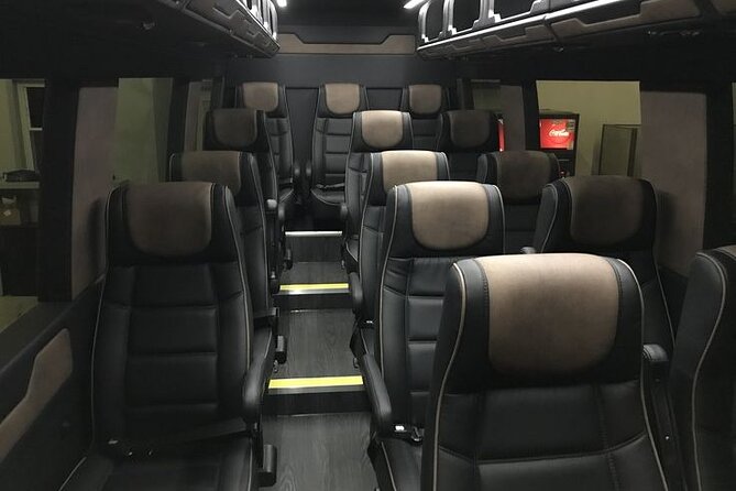 Departure Private Transfer Madrid to MAD Airport in a Minibus - The Itinerary: What to Expect