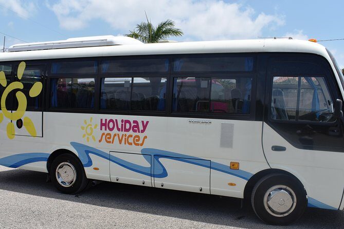 Departure Shuttle to Airport, Club Mobay Fast Track & VIP Lounge Combo - Who Is This Experience Best For?