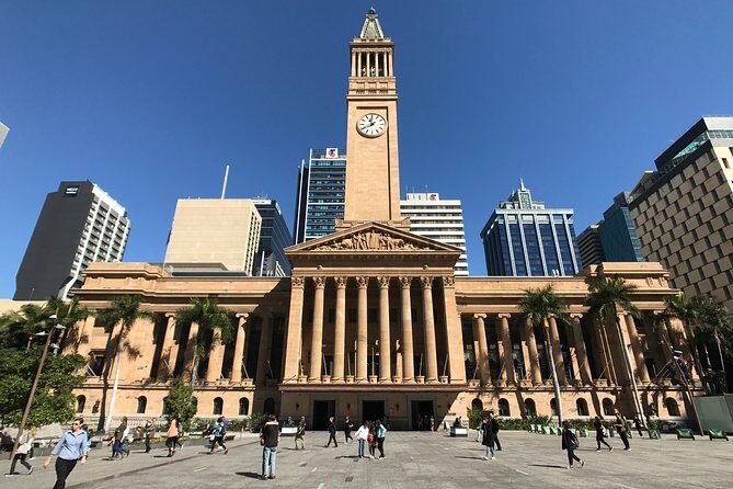 Departure Transfer: Brisbane to Airport BNE by Luxury Van - FAQ