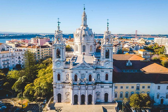 Departure Transfer: Lisbon to Lisbon Airport LIS in Business Car - Who Will Benefit Most?