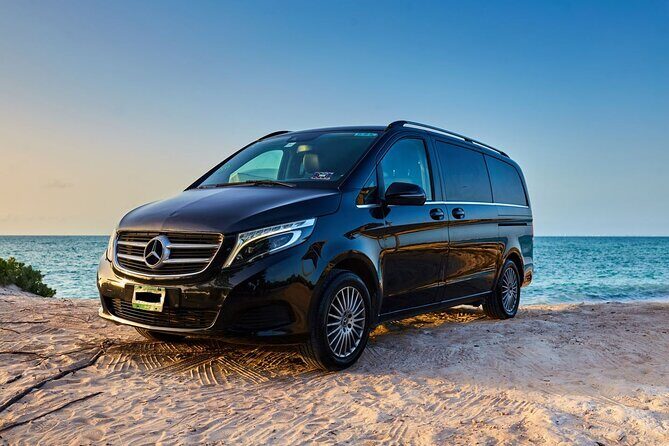 Departures in Mercedes Benz from Puerto Aventuras to Cancun Airport - A Closer Look at the Transfer Experience