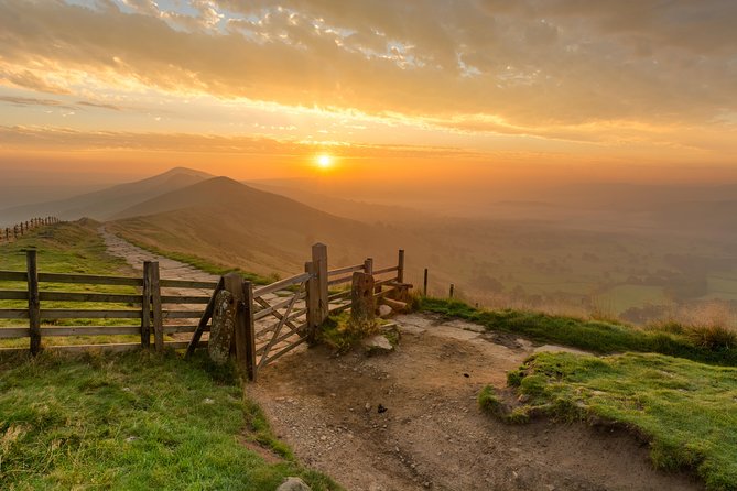Derbyshire & the Peak District From Manchester - Scenic Views and Historical Towns