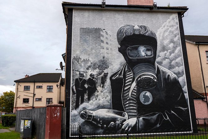 Derry Londonderry Private Luxury Full Day Tour From Belfast - The Sum Up