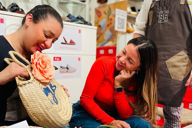 Design and Craft a Raffia Bag in Barcelona - A Closer Look at the Raffia Bag Experience in Barcelona