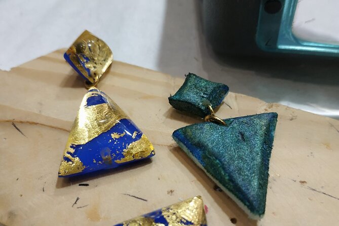 Design Your Personalized Luxury Jewelry in Le Marais, in the Heart of Paris! - Craft Your Own Pendant or Earrings