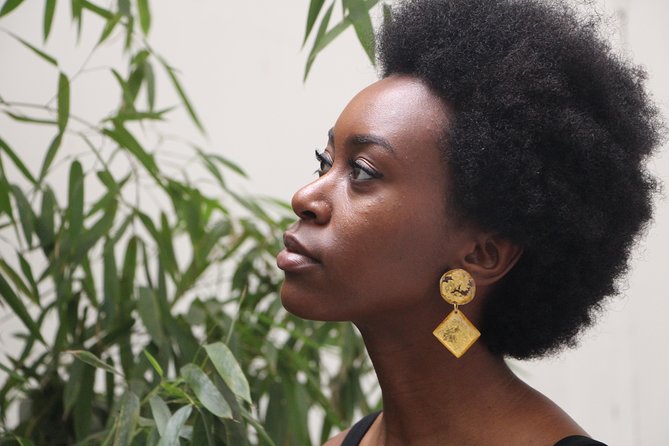 Design Your Personalized Luxury Jewelry in Le Marais, in the Heart of Paris! - Convenient Location and Accessibility