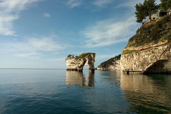 Desirèe experience. Visit of the marine caves of Vieste - Desirèe experience. Visit of the marine caves of Vieste