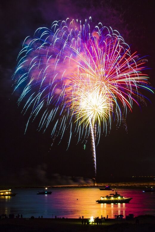 Destin-Fort Walton Beach: Private Cruise with Fireworks - The Experience in Detail