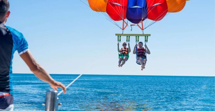 Destin: Parasailing Flight Above the Gulf of Mexico - What to Expect from Your Parasailing Experience in Destin