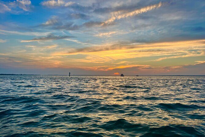 Destin Sunset Cruise on the Hopper - What Makes this Tour Stand Out?