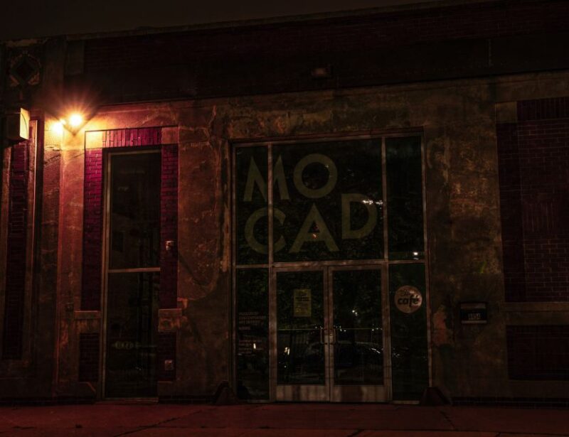 Detroit: Ghosts and Spirits Haunted Walking Tour - The Guide’s Role