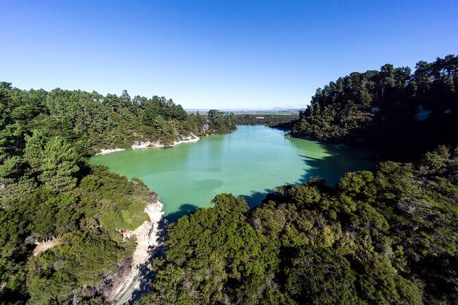 Devil's Bath Experience - Private Tour to Wai-O-Tapu & Lake Taupo - Honey Tasting at Huka Honey Hive