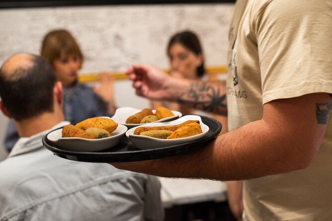 Devour Lisbon Food & Fado Tour Mouraria & Alfama Neighbourhoods - How to Prepare for Your Evening in Lisbon